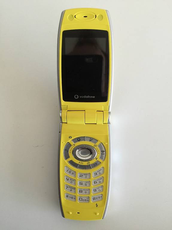 Japanisches Prepaid Handy von Sharp im Kanton Zürich - tutti.ch