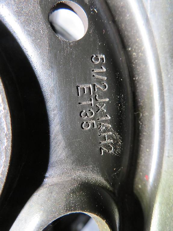 BMW E30 Cabrio Stahlfelgen im Kanton Zürich - tutti.ch