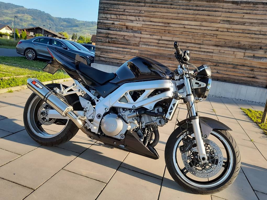 Suzuki SV1000 Cantone San Gallo - tutti.ch