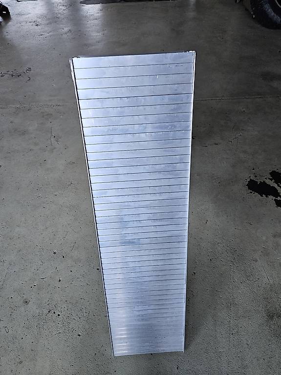 Rampa di carico Cantone Ticino - tutti.ch