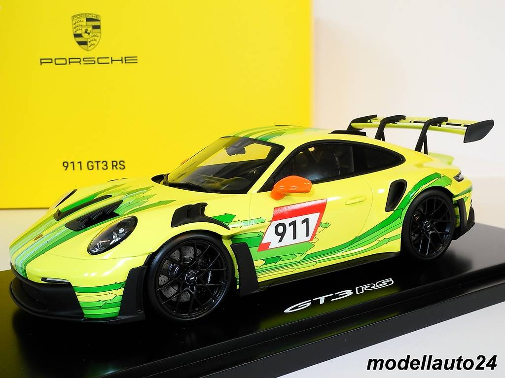 Porsche 911 (992) GT3 RS #911 Manthey Grello 2023 Spark 1:18 im Kanton ...