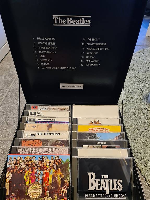 Beatles Compact Disc Limited Edition im Kanton Aargau - tutti.ch