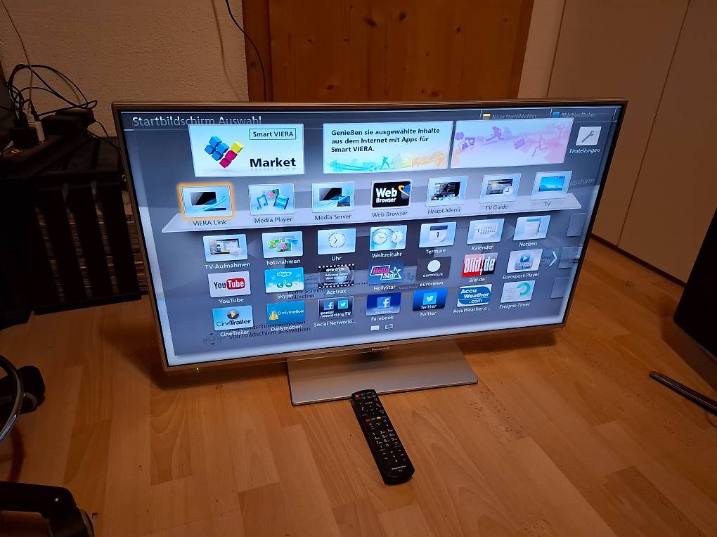 Smart LCD 39" TV Fernseher Panasonic TX -L39EW6 im Kanton Glarus - tutti.ch