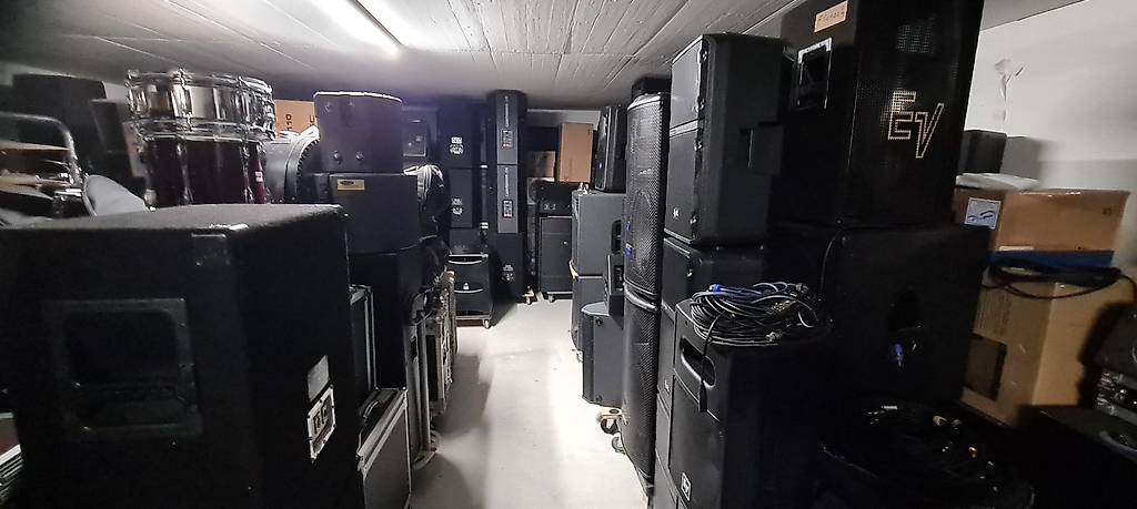 Dynacord / EV /JBL / RCF / FBT / HK / Mackie, Peawey, KS im Kanton ...