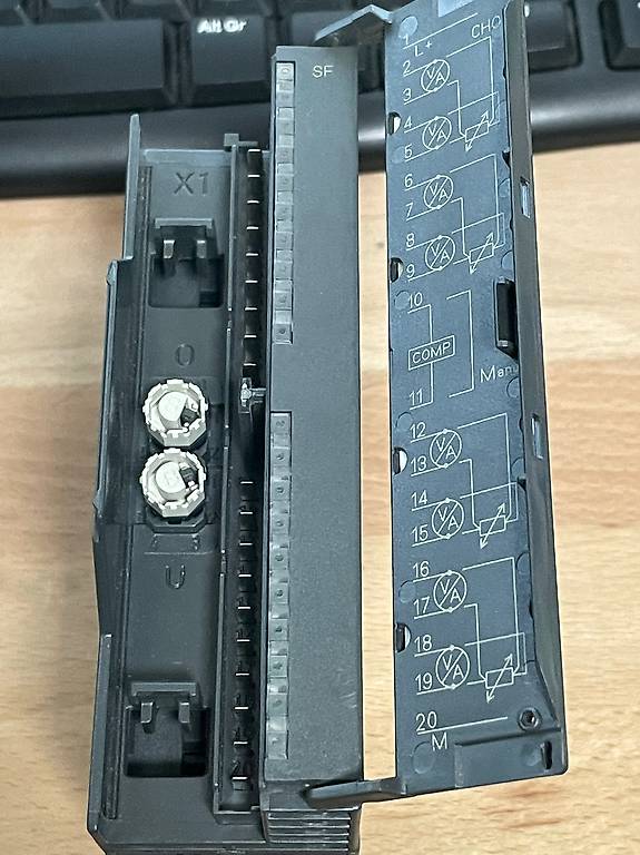 Siemens SPS Simatic S7 Eingabemodul 6ES7331-7KF02-0AB0 Canton Berne ...