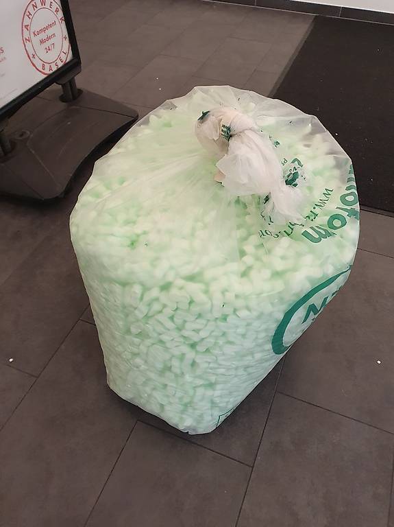 Bio Verpackungschips - Foam Peanuts Packing Material im Kanton Basel ...
