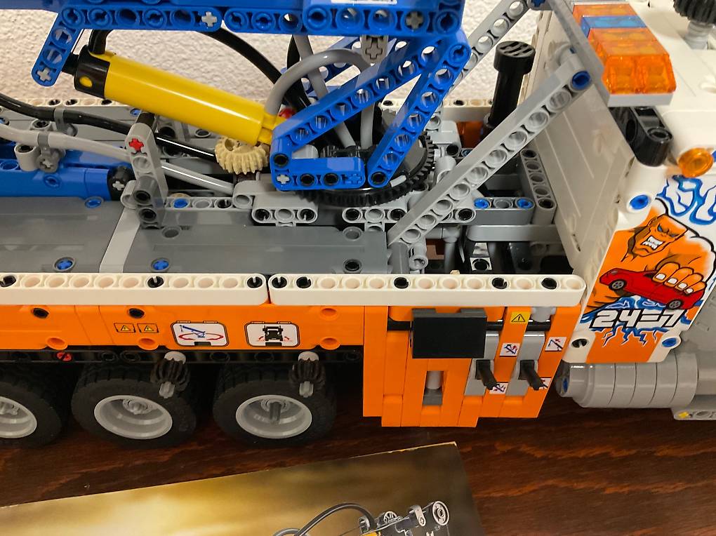 Lego Technic 42128 SCHWERLASTER-ABSCHLEPPER mit Bauanleitung im Kanton ...