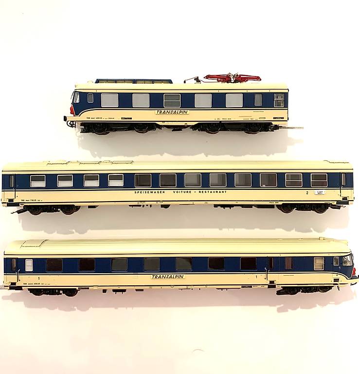 Roco Triebwagenschnellzug Transalpin Art 43053 H0 DC im Kanton Bern ...