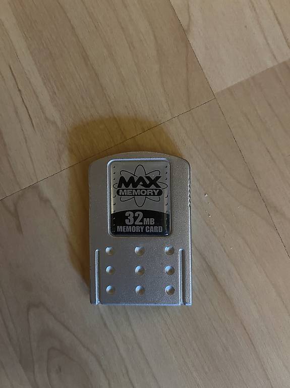 PlayStation 2 Max Memory Card 32 MB im Kanton Bern - tutti.ch