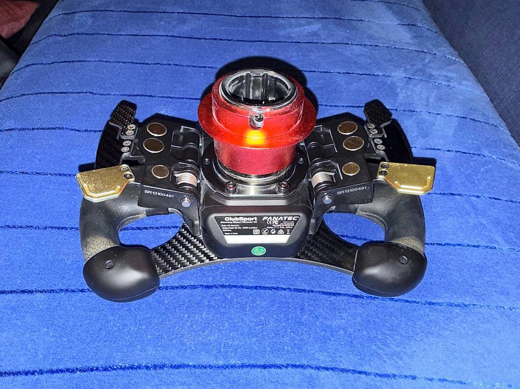 Fanatec Formula V2 + Fanatec Podium Advanced Paddle Module im Kanton ...