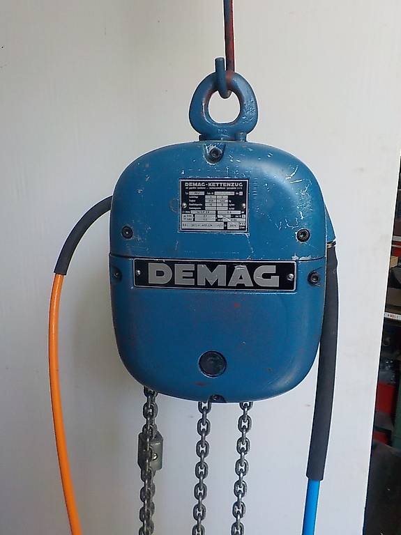 Kran Kettenzug Demag 250 / 500 Kg mit 5 m / 10m Hub im Kanton Zürich ...