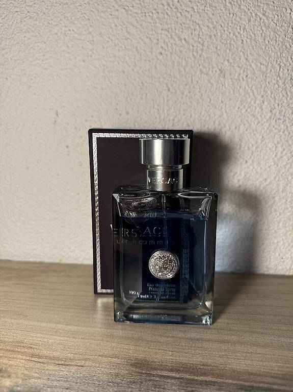 Versace Pour Homme Oud Noir 100ml im Kanton Basel-Landschaft - tutti.ch