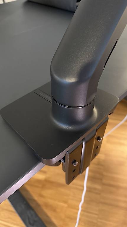 Ergotron HX HD Monitorarm für grosse Bildschirme im Kanton Aargau ...