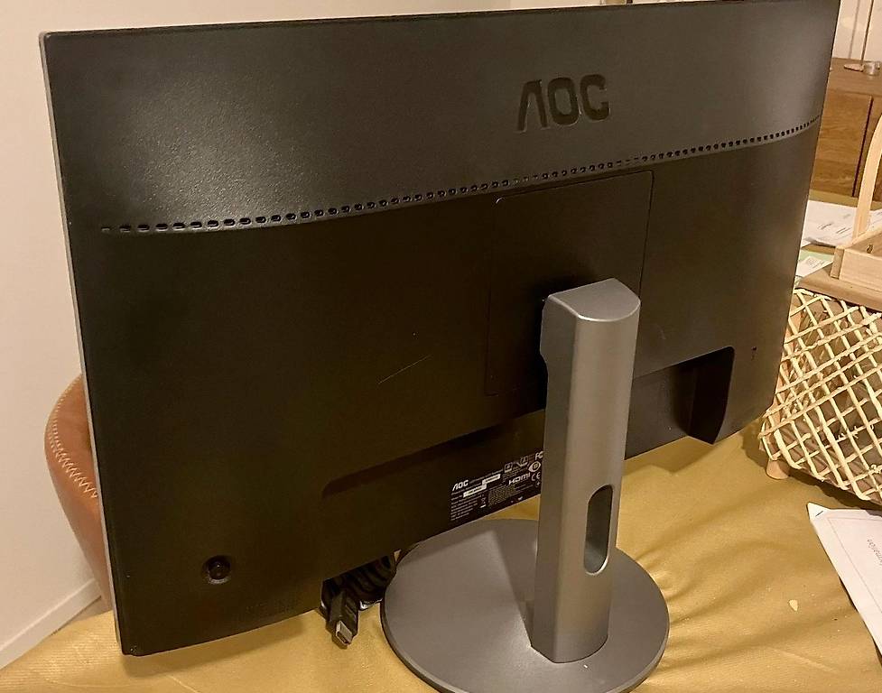 Home Office / Gaming Monitor - 24 Full HD - AOC I2490vxq/B im Kanton ...