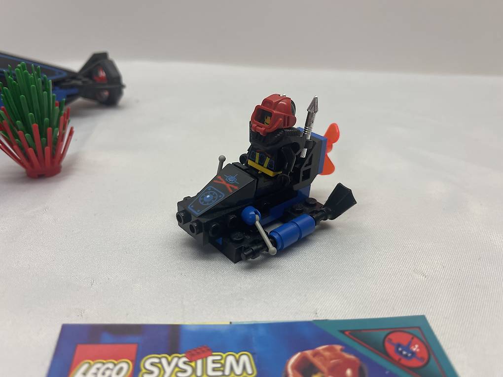 LEGO Aquazone 6155 Deep Sea Predator und 6115 Shark Scout im Kanton ...