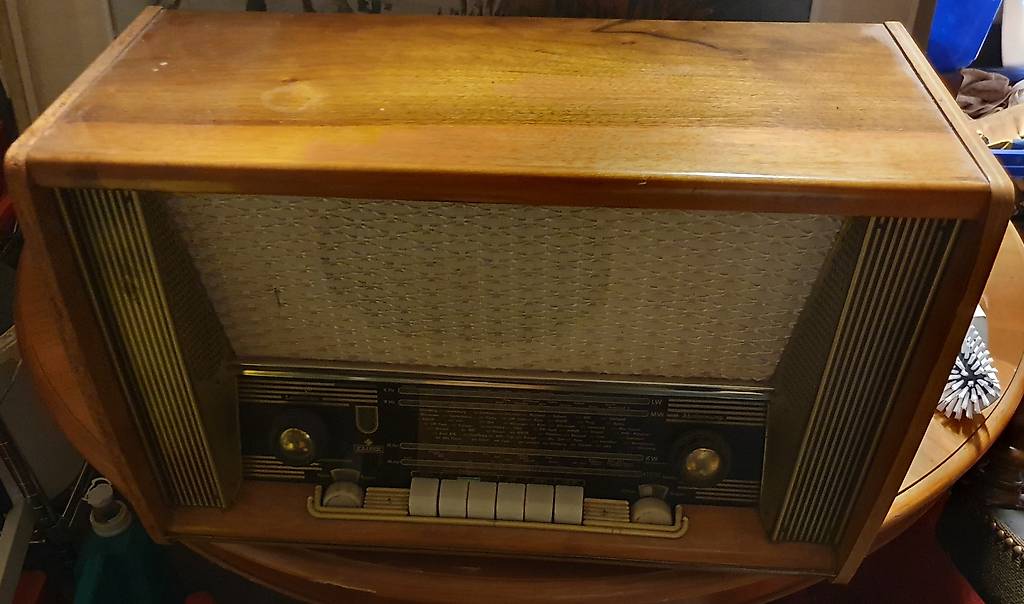 Nostalgie Radio Kaiser, antikes Radio, altes Radio im Kanton Solothurn ...