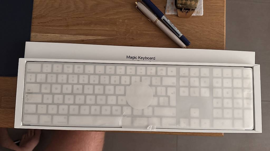Apple Magic Keyboard mit Ziffernblock im Kanton Zürich - tutti.ch