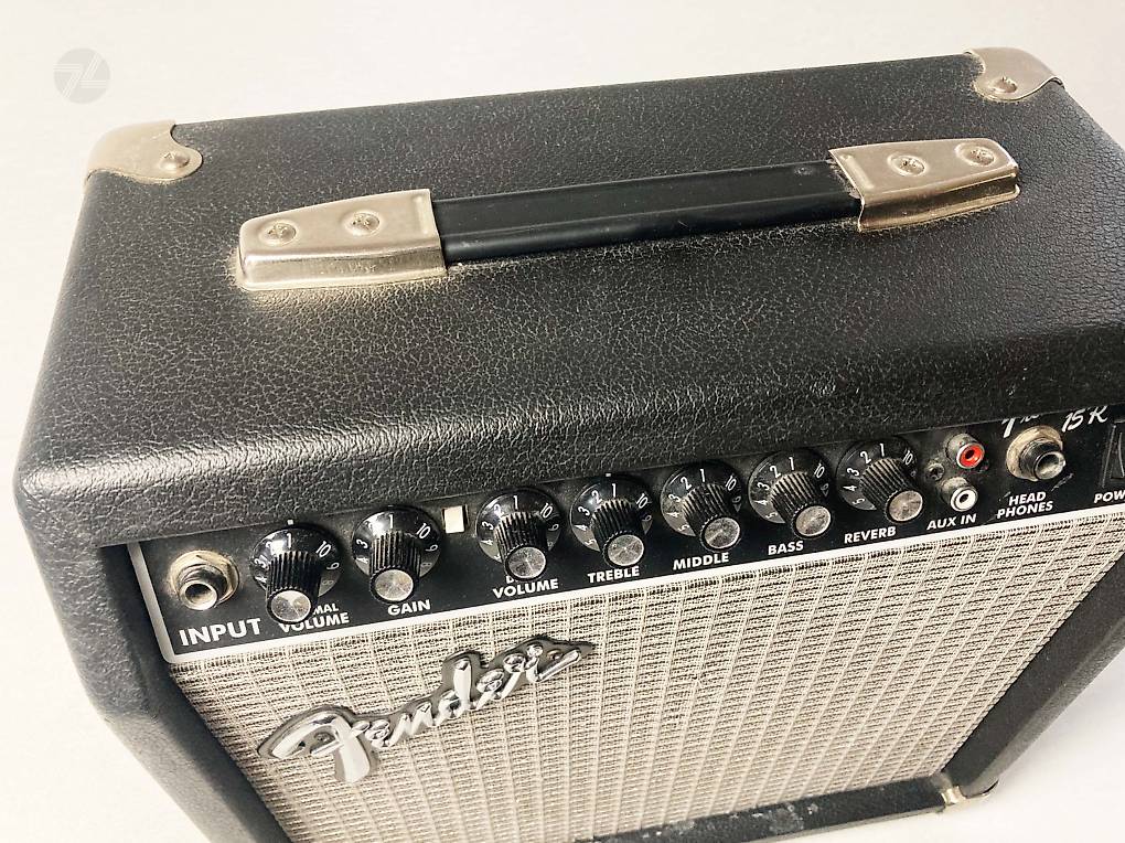 Fender Frontman 15R Gitarrenverstärker Guitar Amp im Kanton Zürich ...