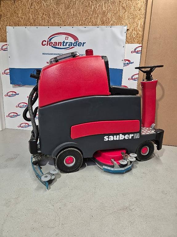 Cleanfix RA 900 Sauber Scheuersaugmaschine mit Garantie im Kanton St ...