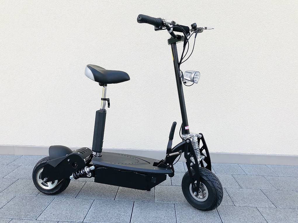 Elektro Scooter, Elektro Trotti E- Scooter E- Bike Roller im Kanton ...