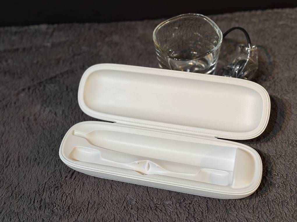 Philips Sonicare Reiseetui & Ladestation NEU im Kanton Freiburg - tutti.ch