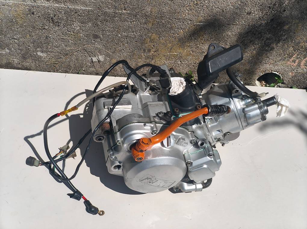 Motore YAMAHA DT 125 TZR 4BL 4DK 3ME, revisionato im Kanton Tessin ...