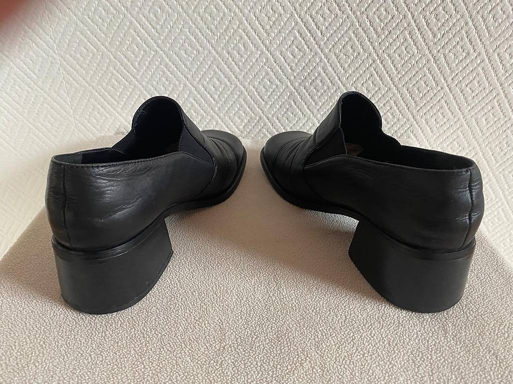 Schwarzer Rossini Schuh Style Square Toes, Gr. 38 im Kanton Nidwalden ...