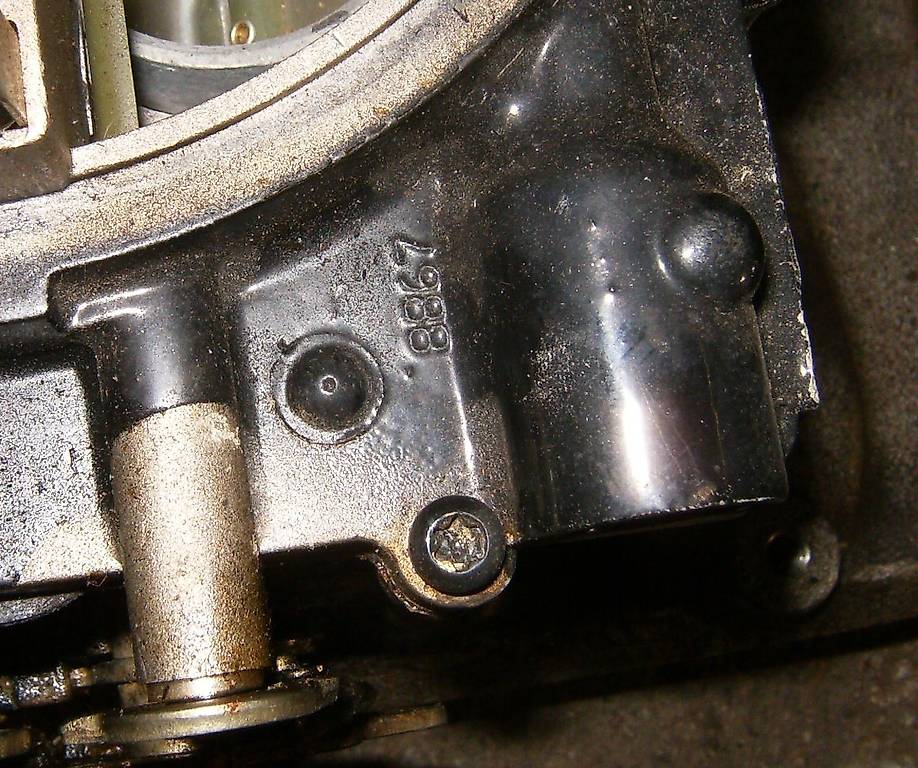 FORD V8 Ansaugspinne Edelbrock 5435 F-28 FORD 289-302-351W im Kanton ...