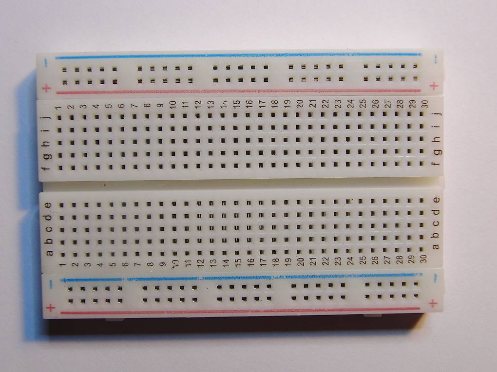 Breadboard/Steckbrett 400 Punkte im Kanton Basel-Stadt - tutti.ch