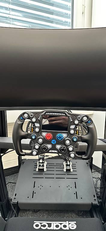 Hybracing Simracing Rig Pro+ Rennsimulator (Showroom) im Kanton St ...
