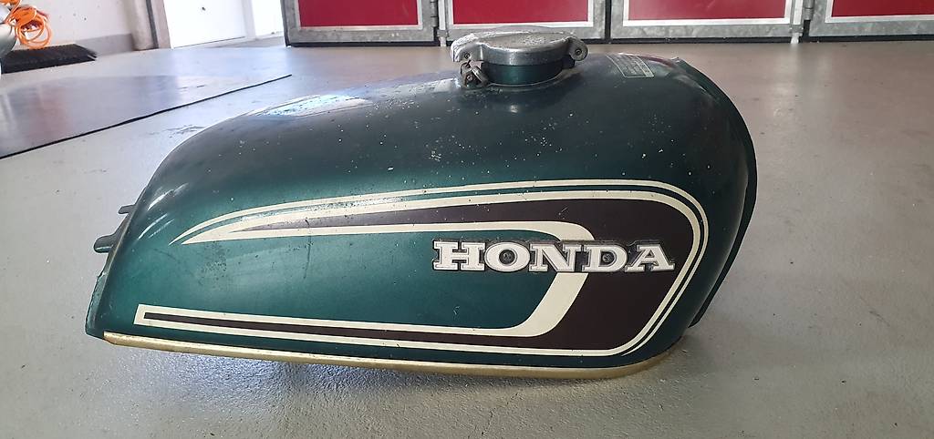 Honda Motorradtank im Kanton St. Gallen - tutti.ch