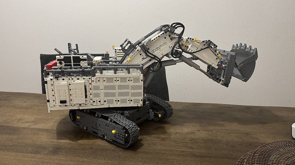LEGO Technic Liebherr Bagger R9800 im Kanton Zürich - tutti.ch