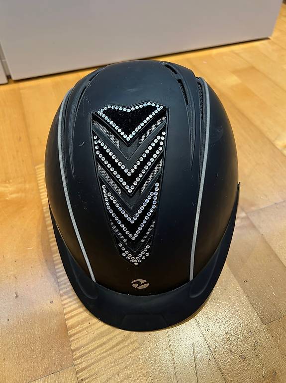 Kinder-Reithelm Busse mit Glitzer Steinen Gr. M im Kanton Aargau - tutti.ch