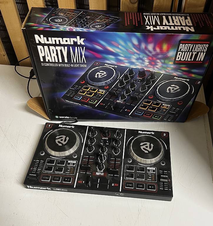 Numark Party Mix (Party Mix 1) DJ Controller im Kanton Appenzell ...