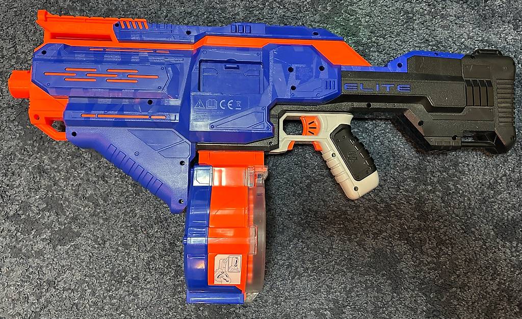 NERF Infinus N-Strike Elite Toy Gewehr/Blaster Gun im Kanton Zürich ...