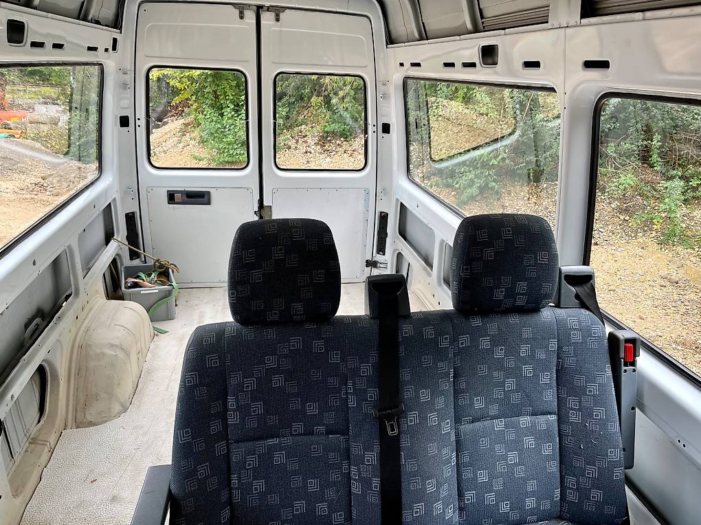 Mercedes Benz Spinter 312 D 4x4 mit Sperre bereit zum Ausbau im Kanton ...