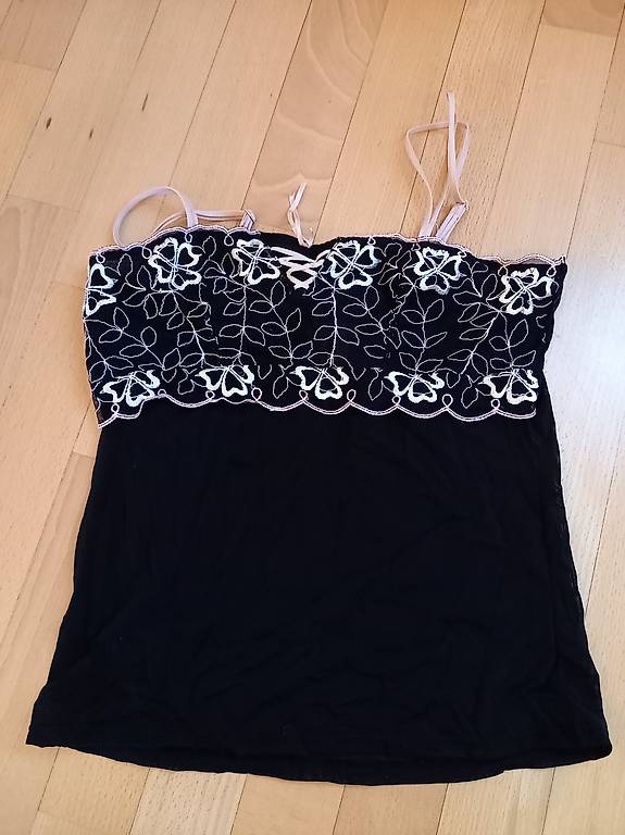 Ensemble nuisette courte soutien-gorge et string Miriale D75 im Kanton ...