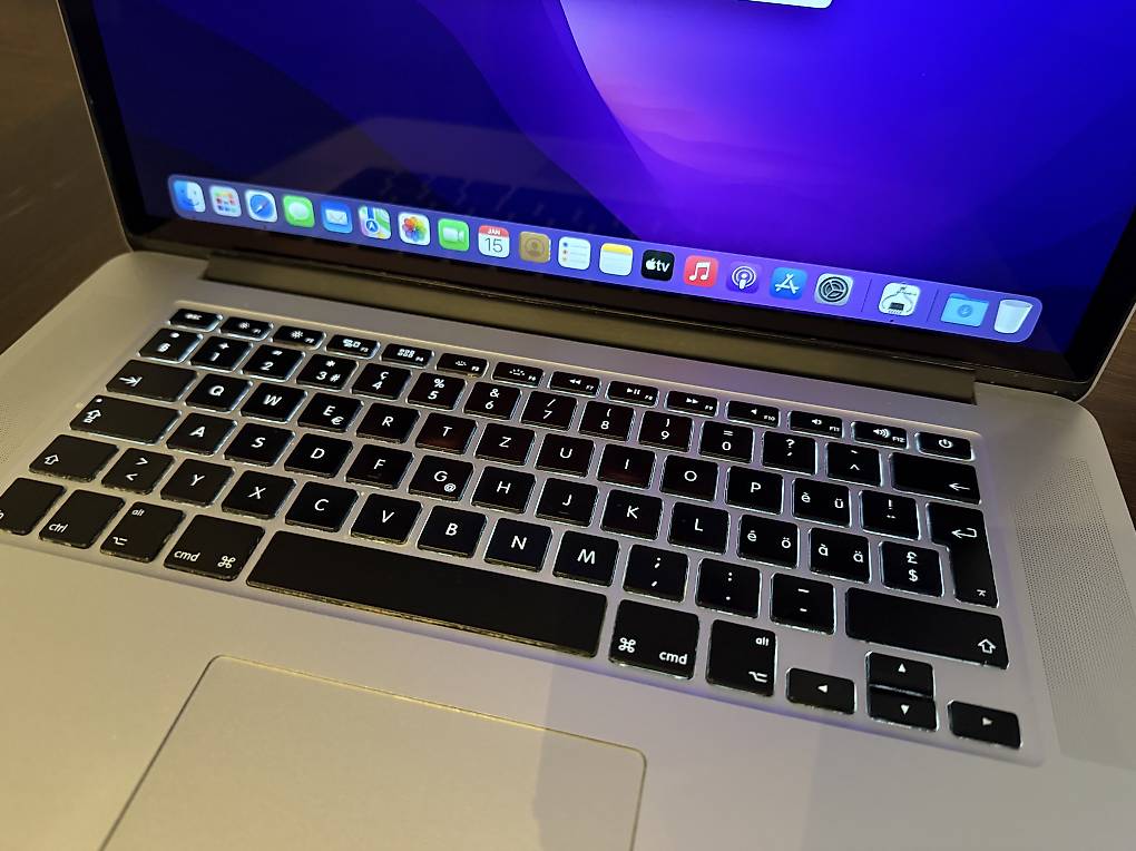 MacBook pro retina 15zoll 1TB i7 neuer akku im Kanton Zürich - tutti.ch