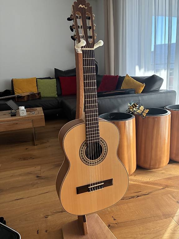 Manuel Rodriguez T-53 kindergitarre im Kanton St. Gallen - tutti.ch