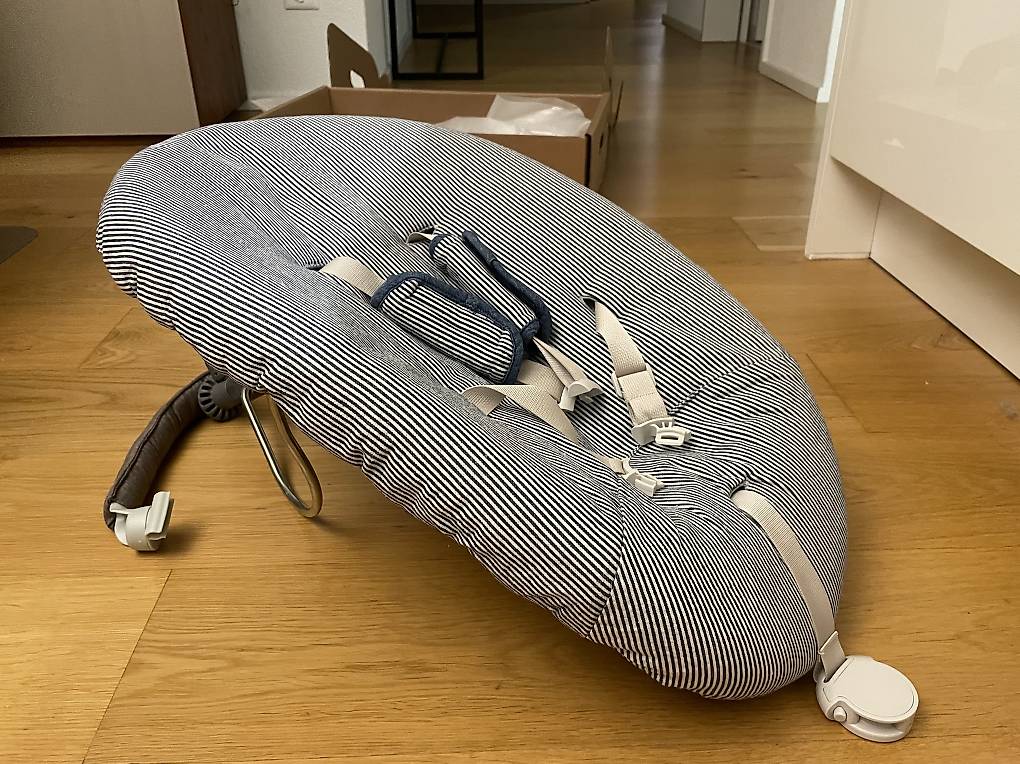 Stokke Nomi Newborn Set inkl Spielbogen im Kanton Zürich - tutti.ch