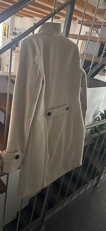 Schöner neuwertiger Mango Mantel im Kanton Aargau - tutti.ch