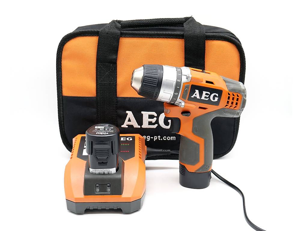 AEG BS 12 C2 Akku-Bohrschrauber 12V, 2-poliger Motor 2x Akku im Kanton Thurgau - tutti.ch