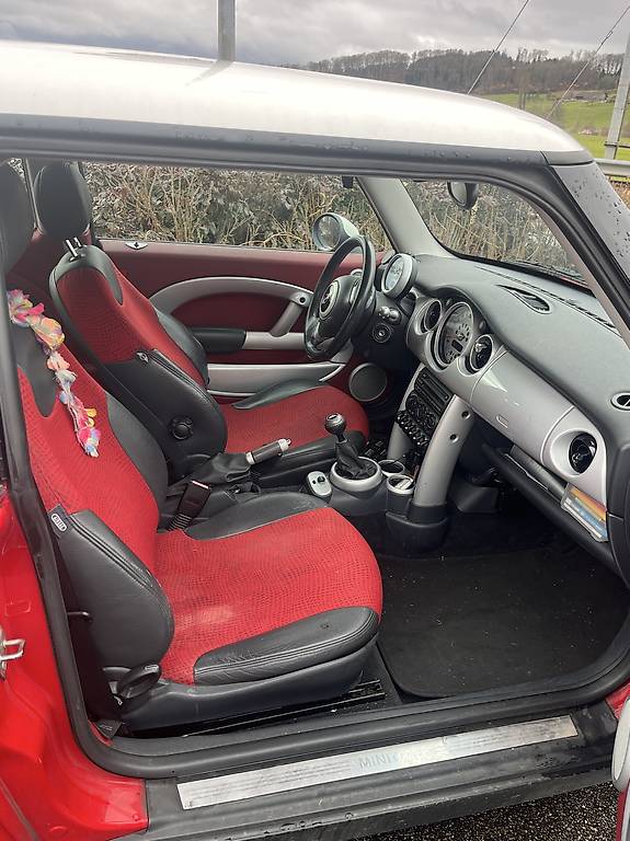 Mini Cooper R50 2001 im Kanton Solothurn - tutti.ch