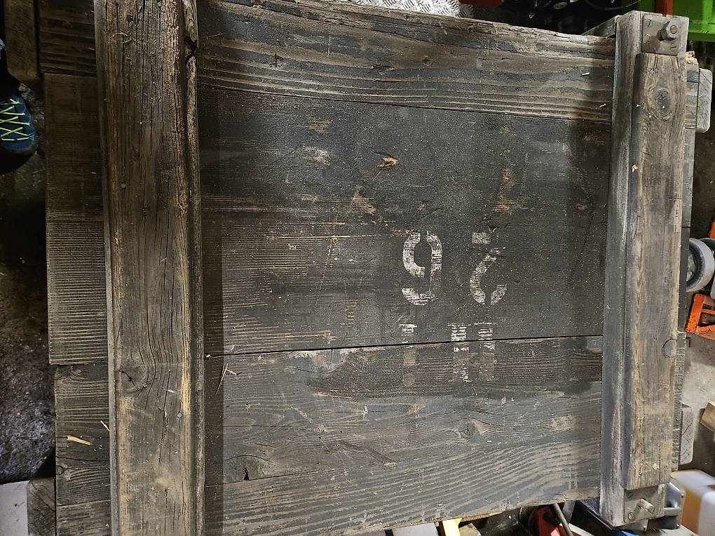 Militärkiste, Willys, Jeep, Motor F-134 im Kanton Appenzell Innerrhoden ...