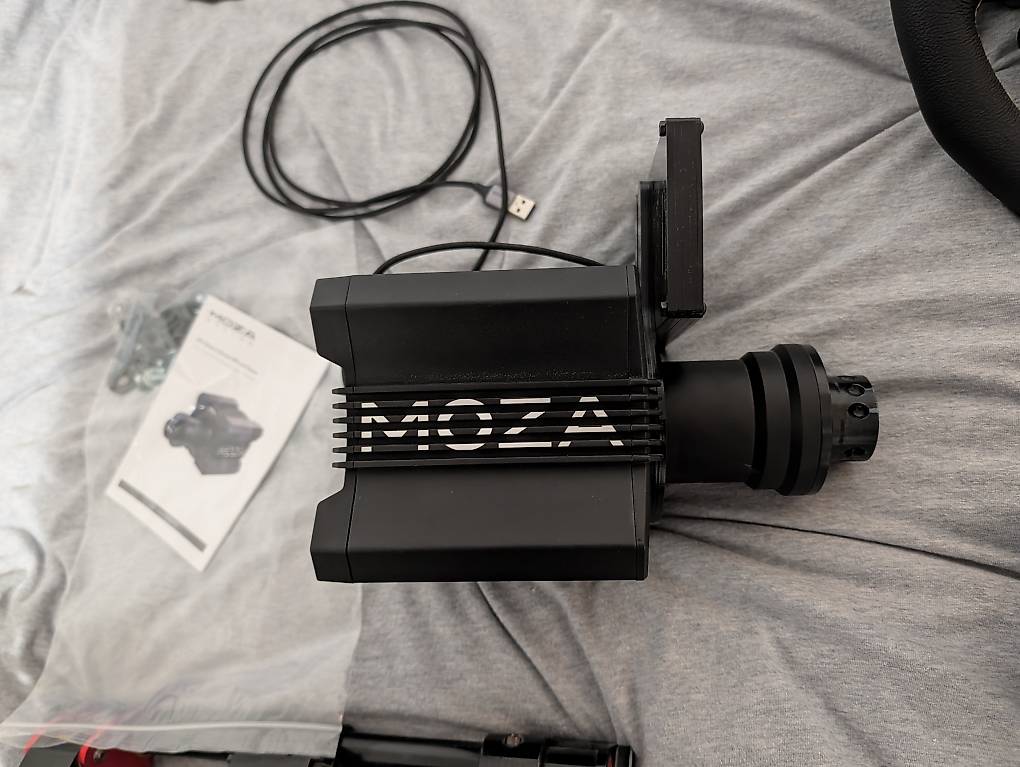 Simracing set. Moza r9 v1 directdrive und mehr im Kanton Aargau - tutti.ch
