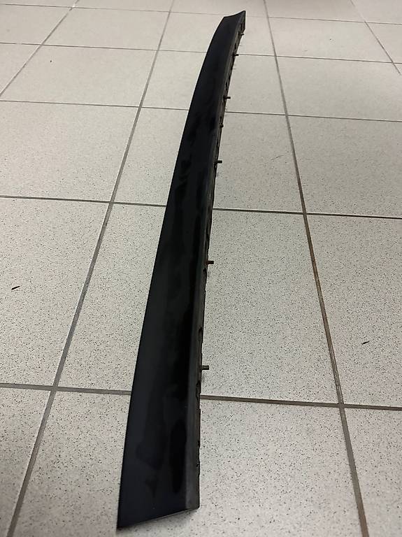 Alfa Romeo 75 Spoiler im Kanton Graubünden - tutti.ch