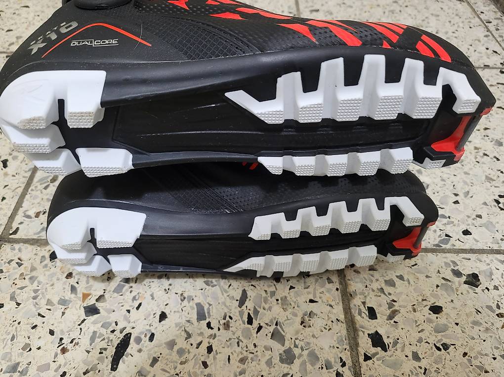 NEU Rossignol Langlaufschuhe Skating 44 im Kanton Aargau - tutti.ch