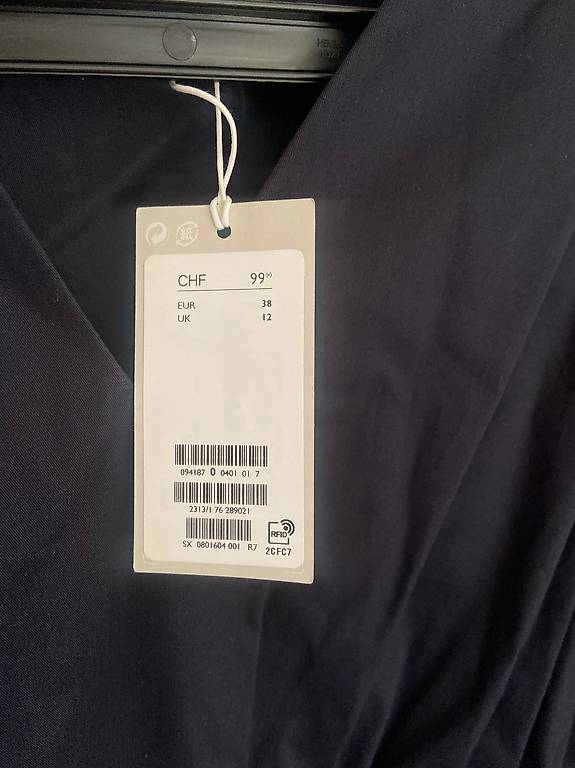 Cos Bluse dunkel blau Gr 38 im Kanton Basel-Stadt - tutti.ch