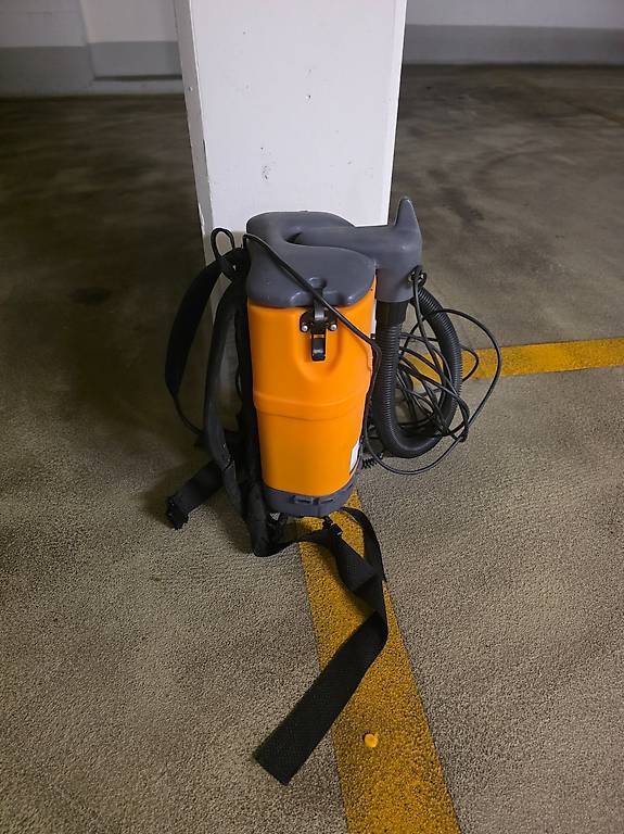 Taski Dorsalino Rückenstaubsauger im Kanton Zürich - tutti.ch