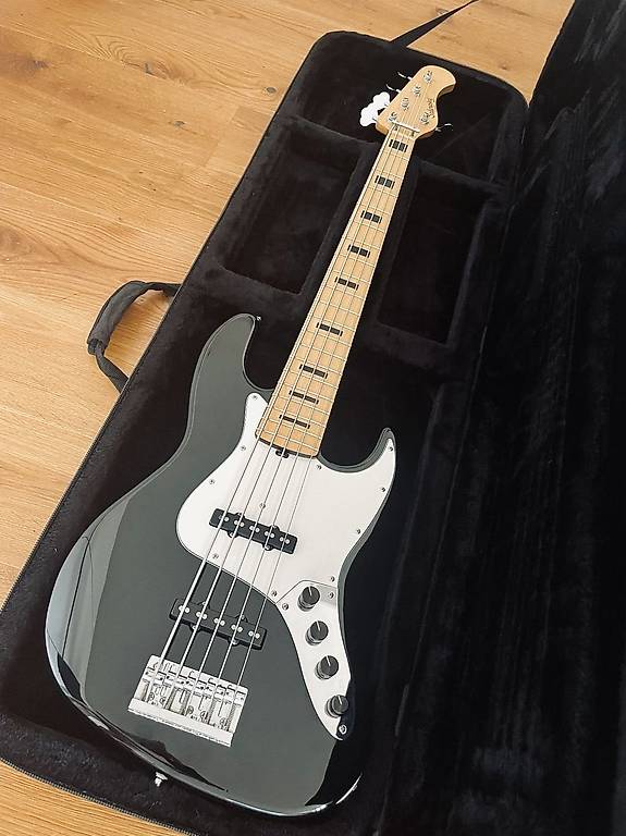 Sadowsky UV70 Metro 5 String Bass im Kanton Aargau - tutti.ch